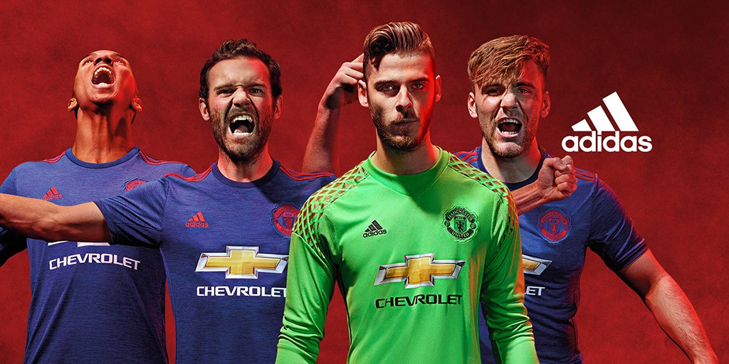 Manchester United 2016 Kit