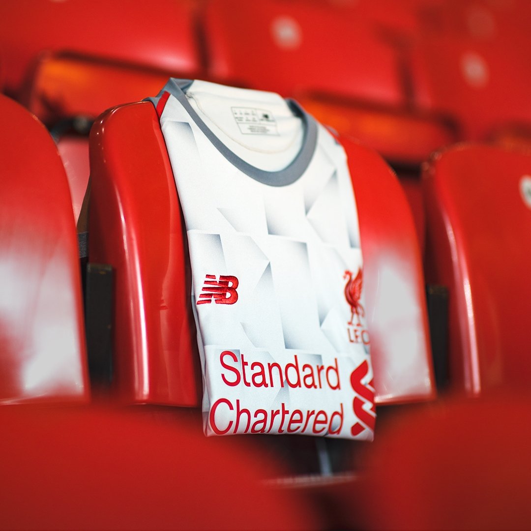 Liverpool New Balance Third Kit 2018/19 - Marca de Gol