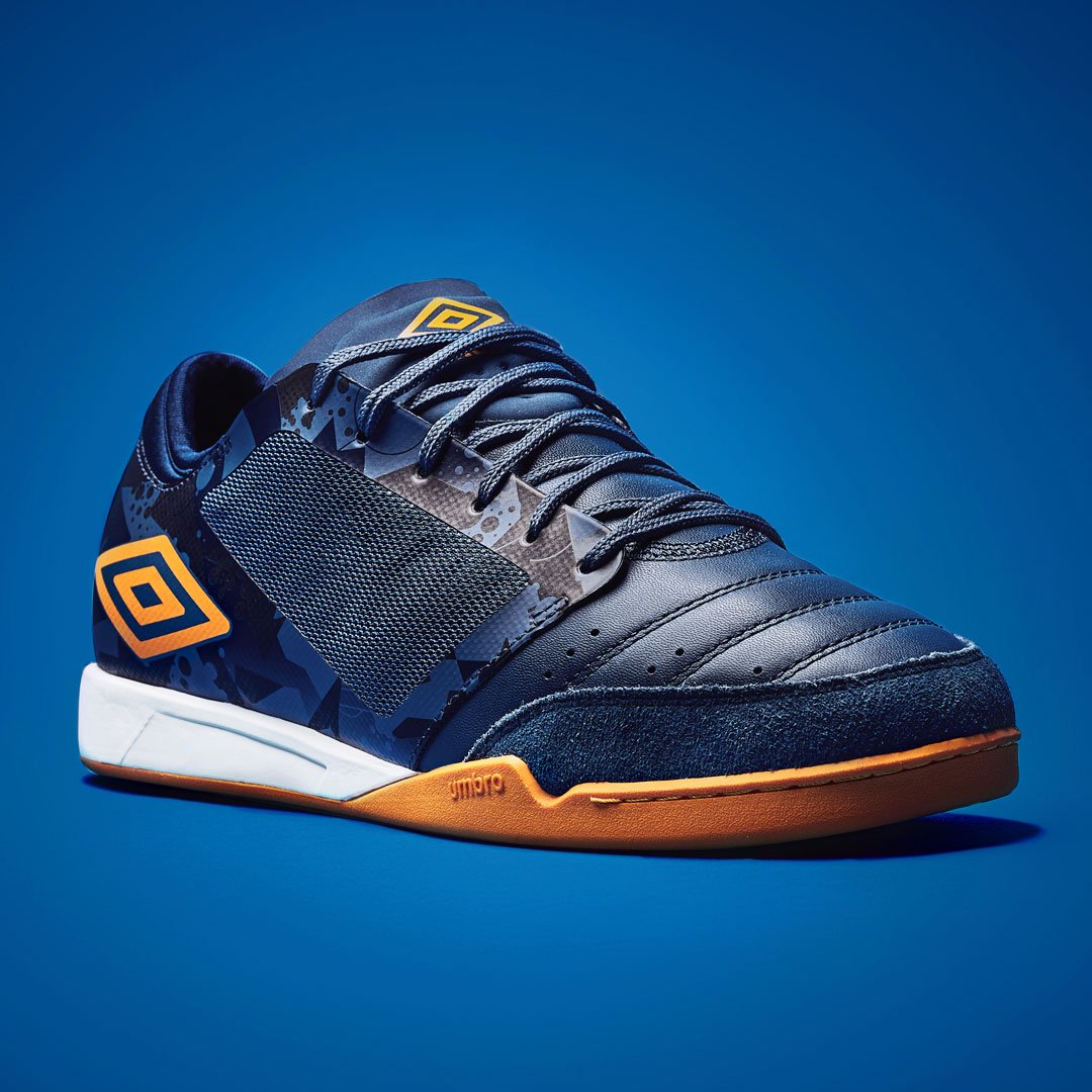 Los botines Umbro Chaleira PRO llegan a Argentina - Marca de Gol