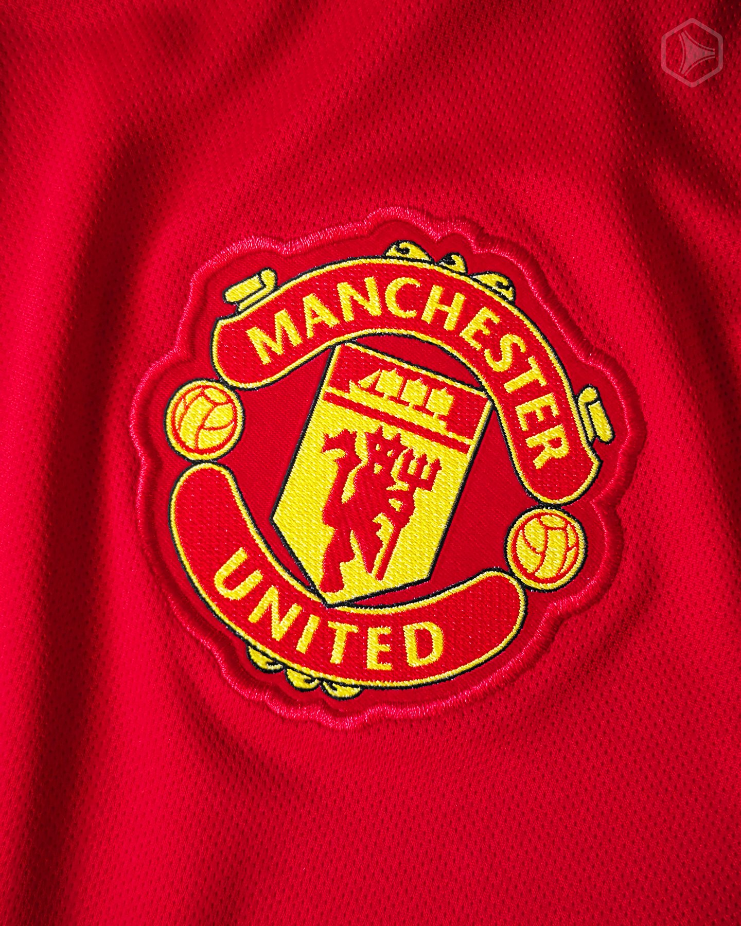 Review | Camiseta adidas del Manchester United 2025/26 - Marca de Gol